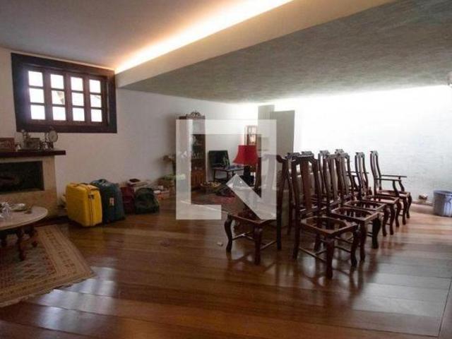Casa à Venda Paraíso, 4 Quartos, 400 m2