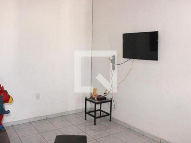 Casa à Venda Parque Maracana, 2 Quartos, 360 m² Contagem