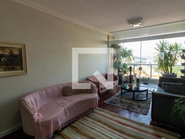 Casa à Venda Parque Monte Alegre, 3 Quartos, 350 m² Taboão da Serra