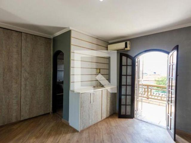 Casa à Venda Parque Oratório, 4 Quartos, 210 m2