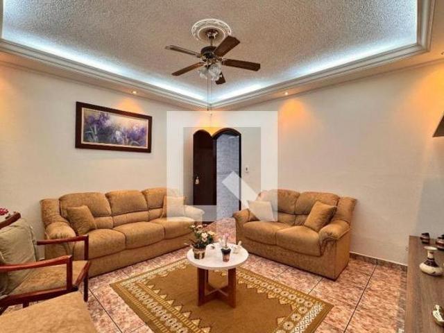 Casa à Venda Parque Oratório, 4 Quartos, 212 m2
