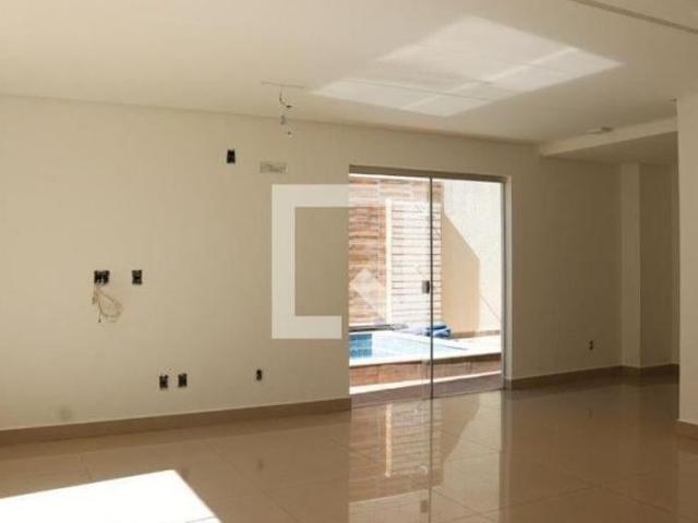 Casa à Venda Parque Amazônia, 3 Quartos, 105 m² Goiânia