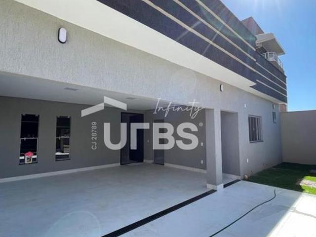 Casa à venda – Parque Amazônia – 5 suítes – 220 m² construídos – 420 m² de lote