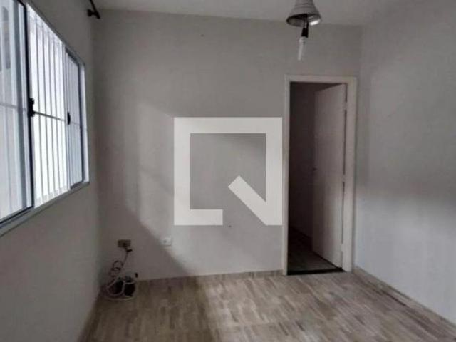 Casa à Venda Parque Bandeirante, 2 Quartos, 91 m2