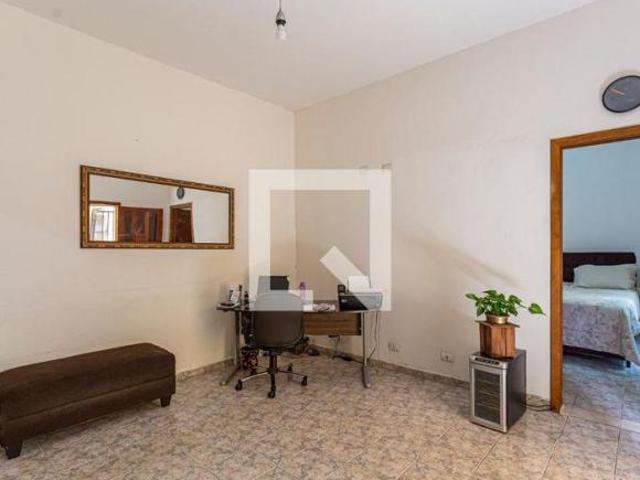 Casa à Venda Parque Bandeirante, 2 Quartos, 200 m2