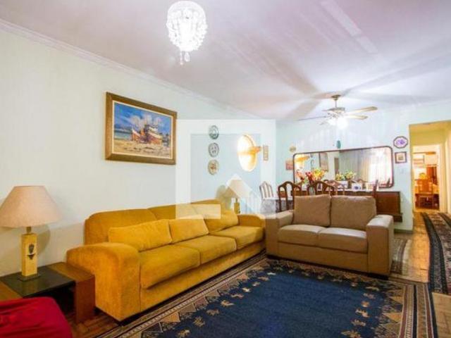 Casa à Venda Parque Bandeirante, 3 Quartos, 180 m2