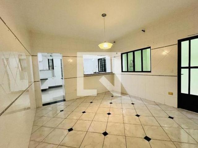 Casa à Venda Parque Bandeirante, 3 Quartos, 187 m² Santo André
