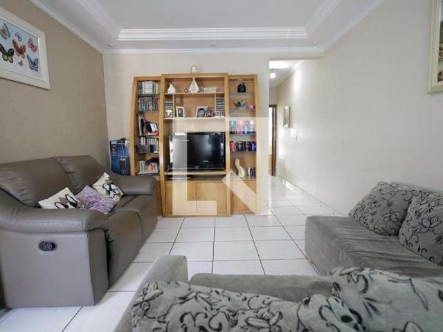 Casa à Venda Parque Bandeirante, 3 Quartos, 195 m2