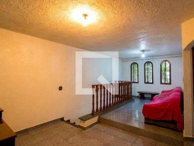 Casa à Venda Parque Bandeirante, 3 Quartos, 231 m2