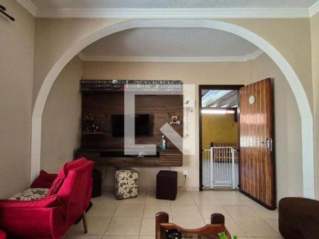 Casa à Venda Parque Bandeirante, 3 Quartos, 250 m2