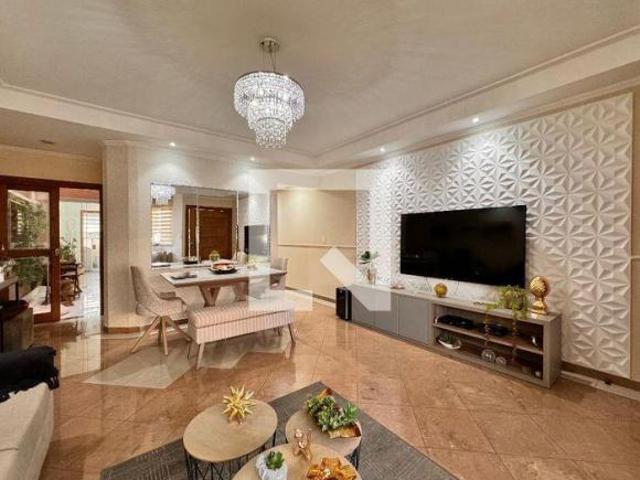 Casa à Venda Parque Bandeirante, 4 Quartos, 239 m2
