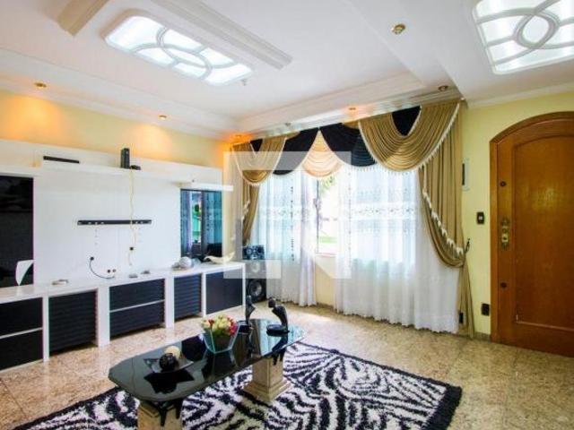 Casa à Venda Parque Bandeirante, 4 Quartos, 300 m2