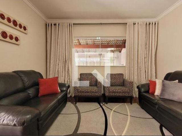 Casa à Venda Parque Bandeirante, 5 Quartos, 242 m2