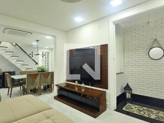 Casa à Venda Parque Capuava, 3 Quartos, 199 m2