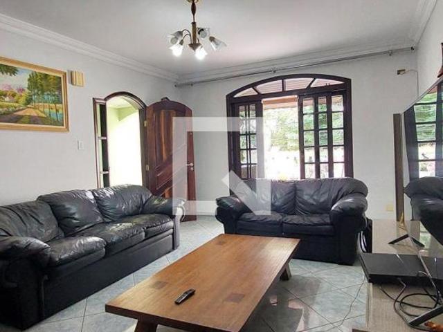 Casa à Venda Parque Capuava, 3 Quartos, 205 m2