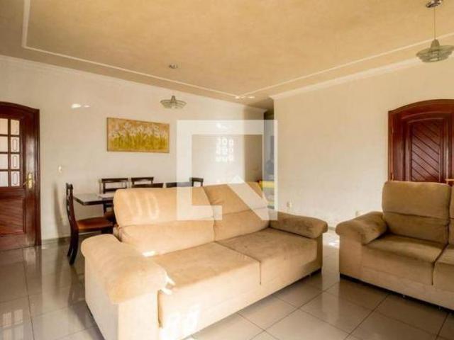 Casa à Venda Parque Centenário, 4 Quartos, 340 m² Jundiaí
