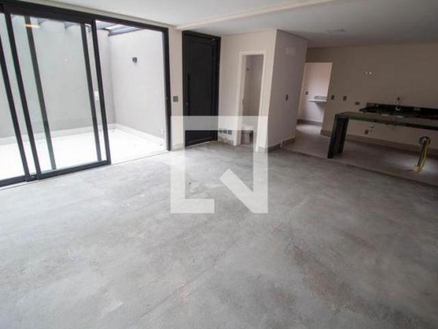 Casa à Venda Parque das Araucárias, 3 Quartos, 185 m² Campinas