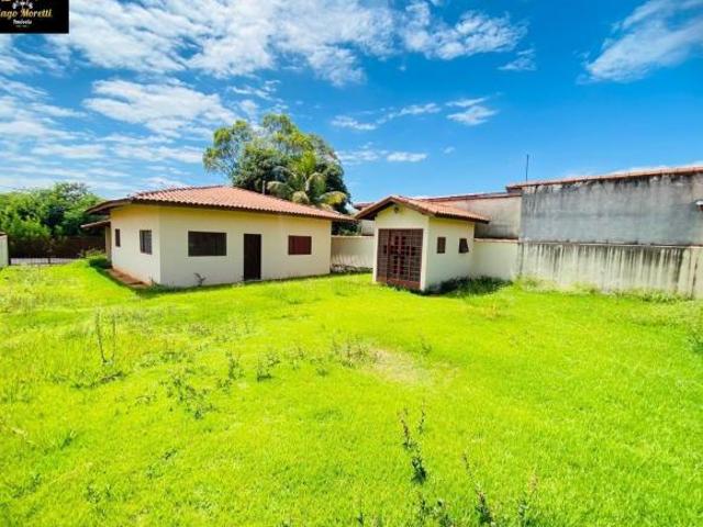 CASA À VENDA PARQUE DAS ÁRVORES