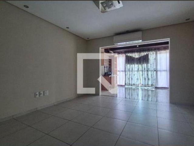 Casa à Venda Parque das Nações, 3 Quartos, 140 m2
