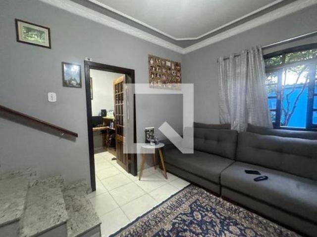 Casa à Venda Parque dos Camargos, 5 Quartos, 295 m² Barueri