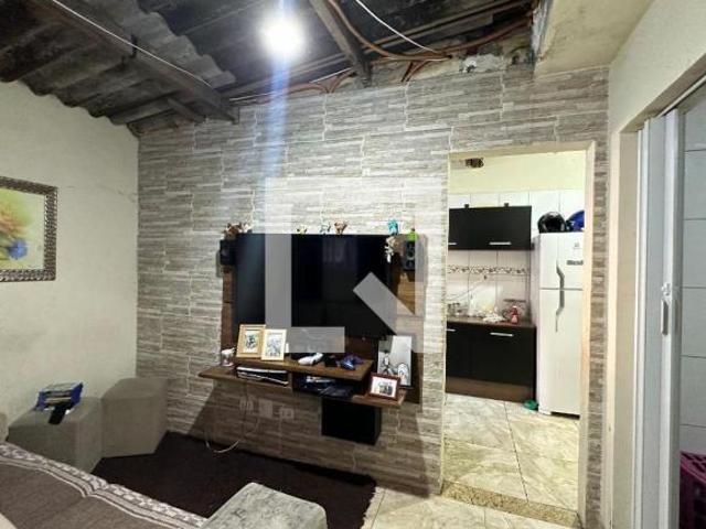 Casa à Venda Parque dos Camargos, 2 Quartos, 280 m2