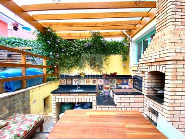 Casa à Venda Parque dos Príncipes, 350m² 3 dormitórios 1 suíte