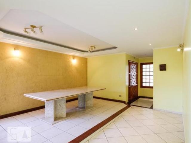 Casa à Venda Parque dos Príncipes, 4 Quartos, 400 m2