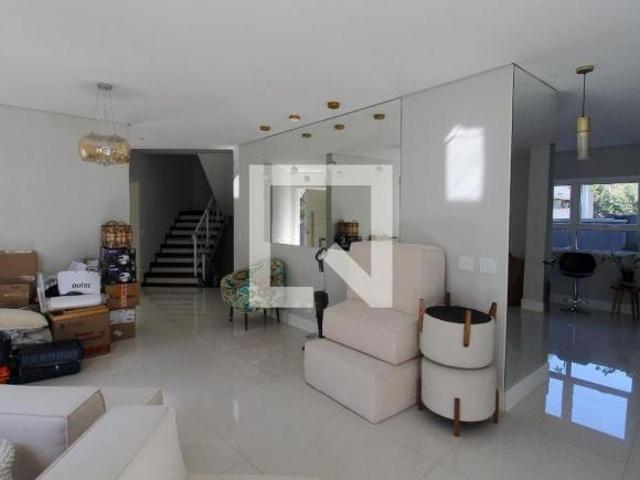 Casa à Venda Parque dos Príncipes, 4 Quartos, 401 m2