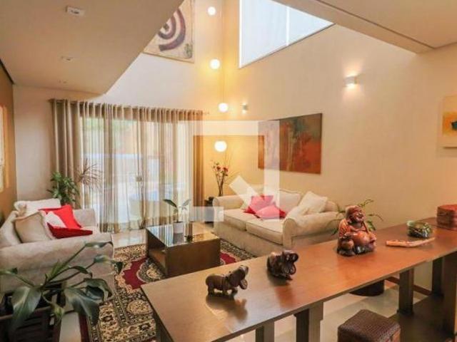 Casa à Venda Parque dos Príncipes, 5 Quartos, 500 m² São Paulo