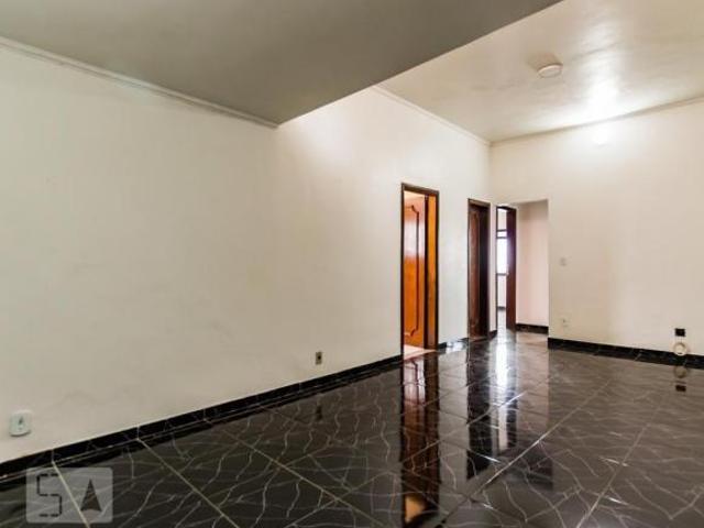 Casa à Venda Parque Industrial, 2 Quartos, 90 m2