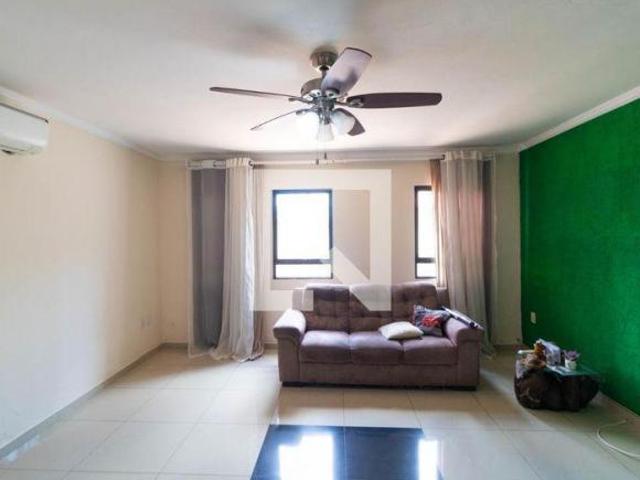 Casa à Venda Parque Industrial, 4 Quartos, 225 m² Campinas