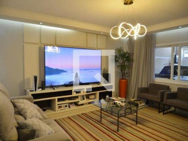Casa à Venda Parque João Ramalho, 3 Quartos, 390 m² Santo André