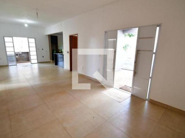 Casa à Venda Parque Luciamar, 2 Quartos, 150 m2
