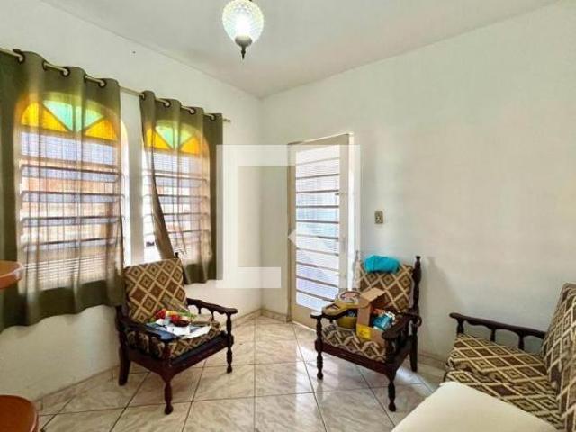 Casa à Venda Parque Prado, 2 Quartos, 300 m2