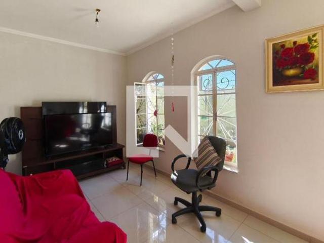 Casa à Venda Parque Prado, 3 Quartos, 200 m2