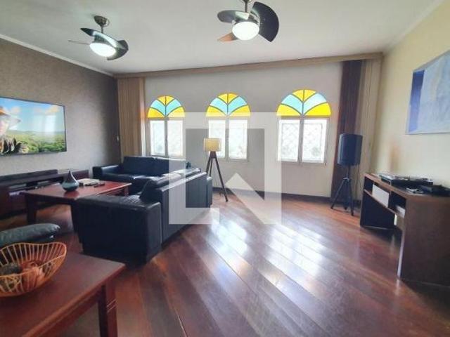 Casa à Venda Parque Prado, 3 Quartos, 268 m2