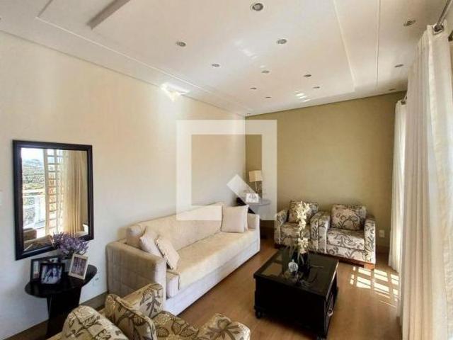 Casa à Venda Parque Prado, 3 Quartos, 270 m2