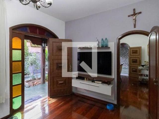 Casa à Venda Parque Recreio, 3 Quartos, 170 m² Contagem