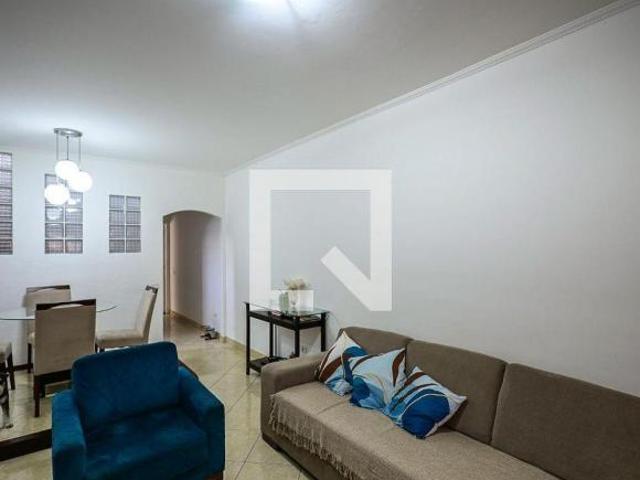 Casa à Venda Parque Regina, 3 Quartos, 180 m2