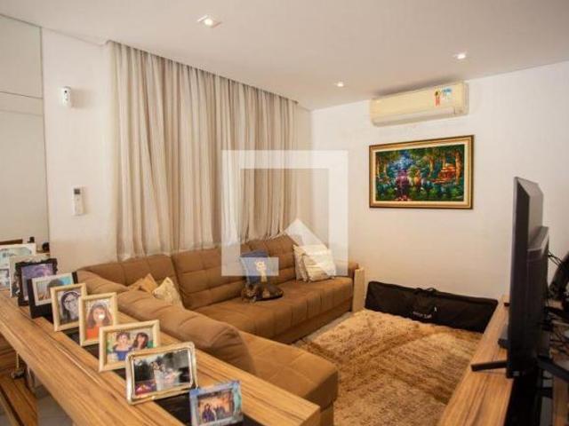Casa à Venda Parque São Domingos, 4 Quartos, 210 m2