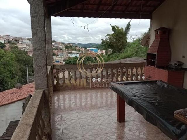 Casa a venda, Parque São Jorge, 04 dormitórios, 01 suíte, 300 m² terreno, 237 m² área construída, Sa