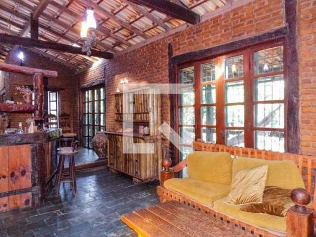 Casa à Venda Parque São José, 4 Quartos, 360 m² Belo Horizonte