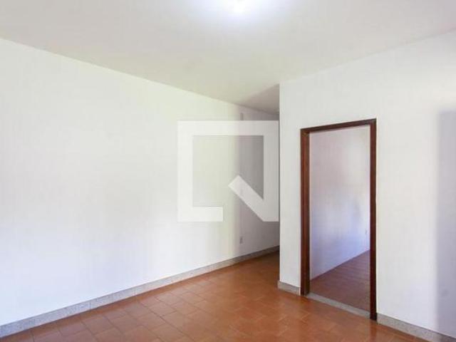 Casa à Venda Parque São Pedro, 2 Quartos, 450 m² Belo Horizonte