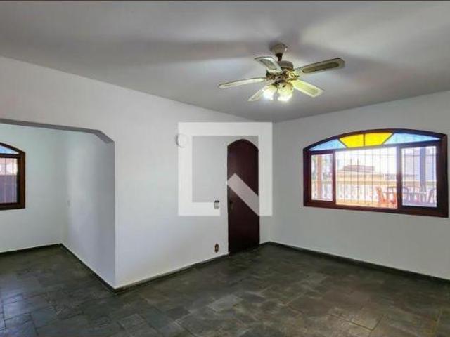 Casa à Venda Parque Viana, 4 Quartos, 260 m² Barueri