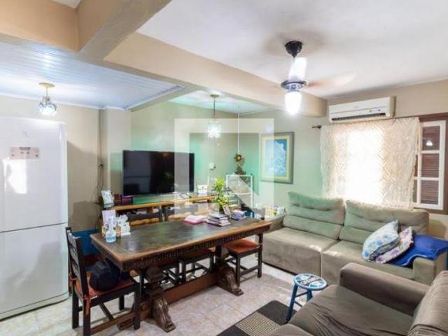 Casa à Venda Partenon, 3 Quartos, 130 m² Porto Alegre
