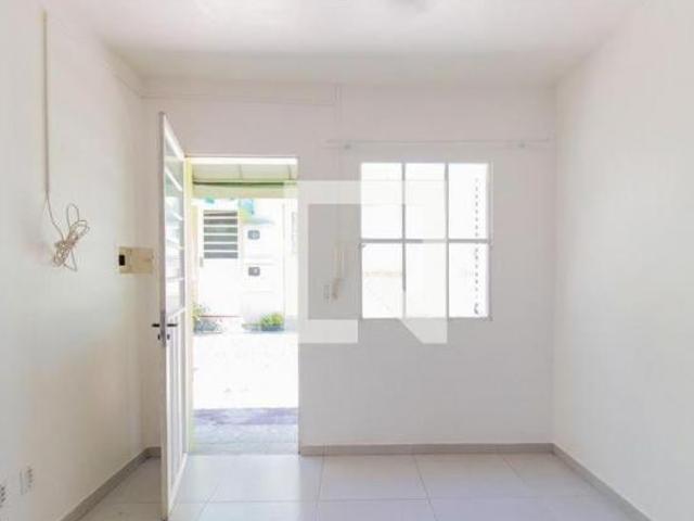 Casa à Venda Partenon, 1 Quarto, 58 m² Porto Alegre