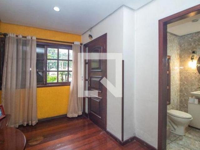 Casa à Venda Partenon, 4 Quartos, 375 m² Porto Alegre