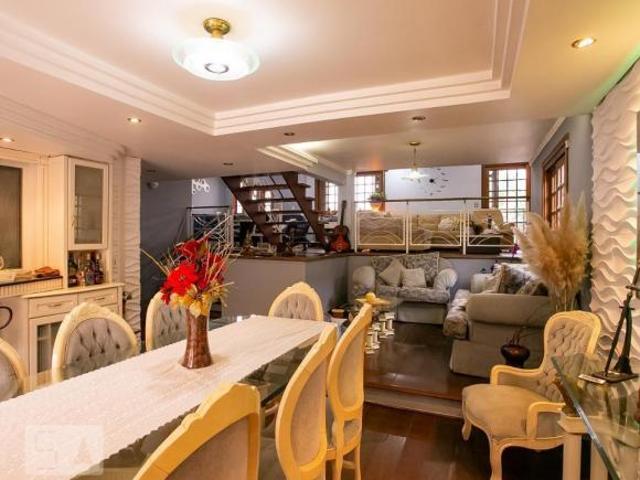 Casa à Venda Partenon, 4 Quartos, 420 m² Porto Alegre