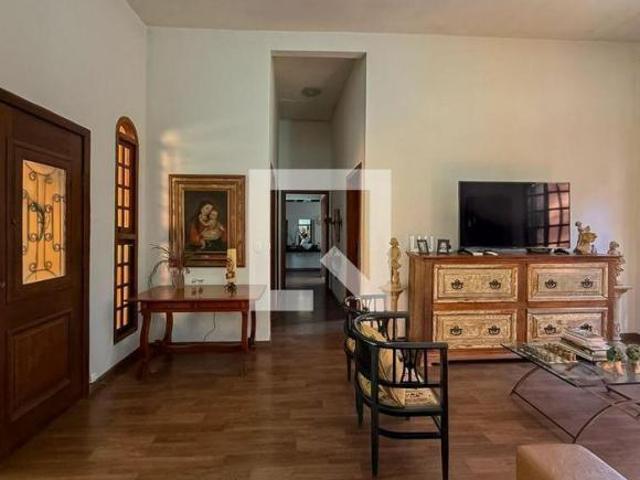 Casa à Venda Pasárgada, 3 Quartos, 230 m² Nova Lima