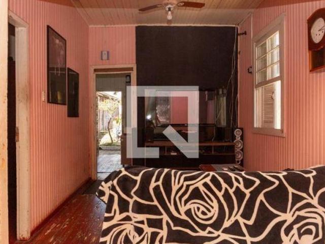 Casa à Venda Passo D&apos areia, 2 Quartos, 120 m² Porto Alegre